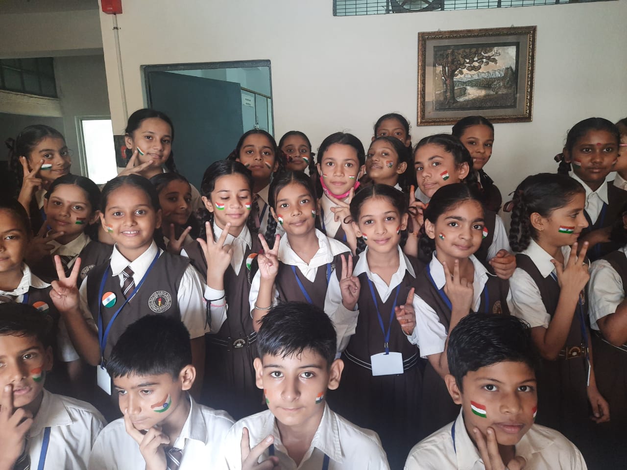 FACE AND HAND PAINTING COMPETITION :: Shishu Niketan Model Sr. Sec. School